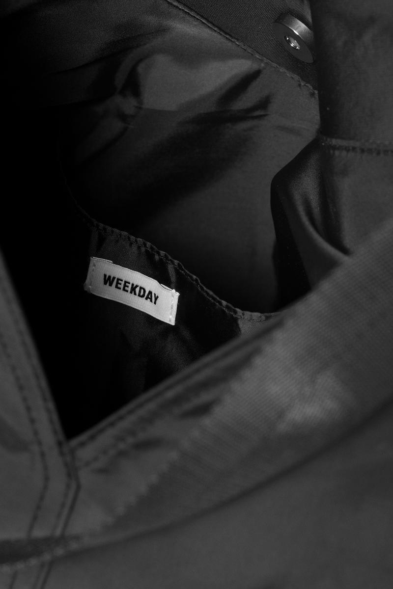 v-shaped nylon shoulder bag - Black | Weekday DK