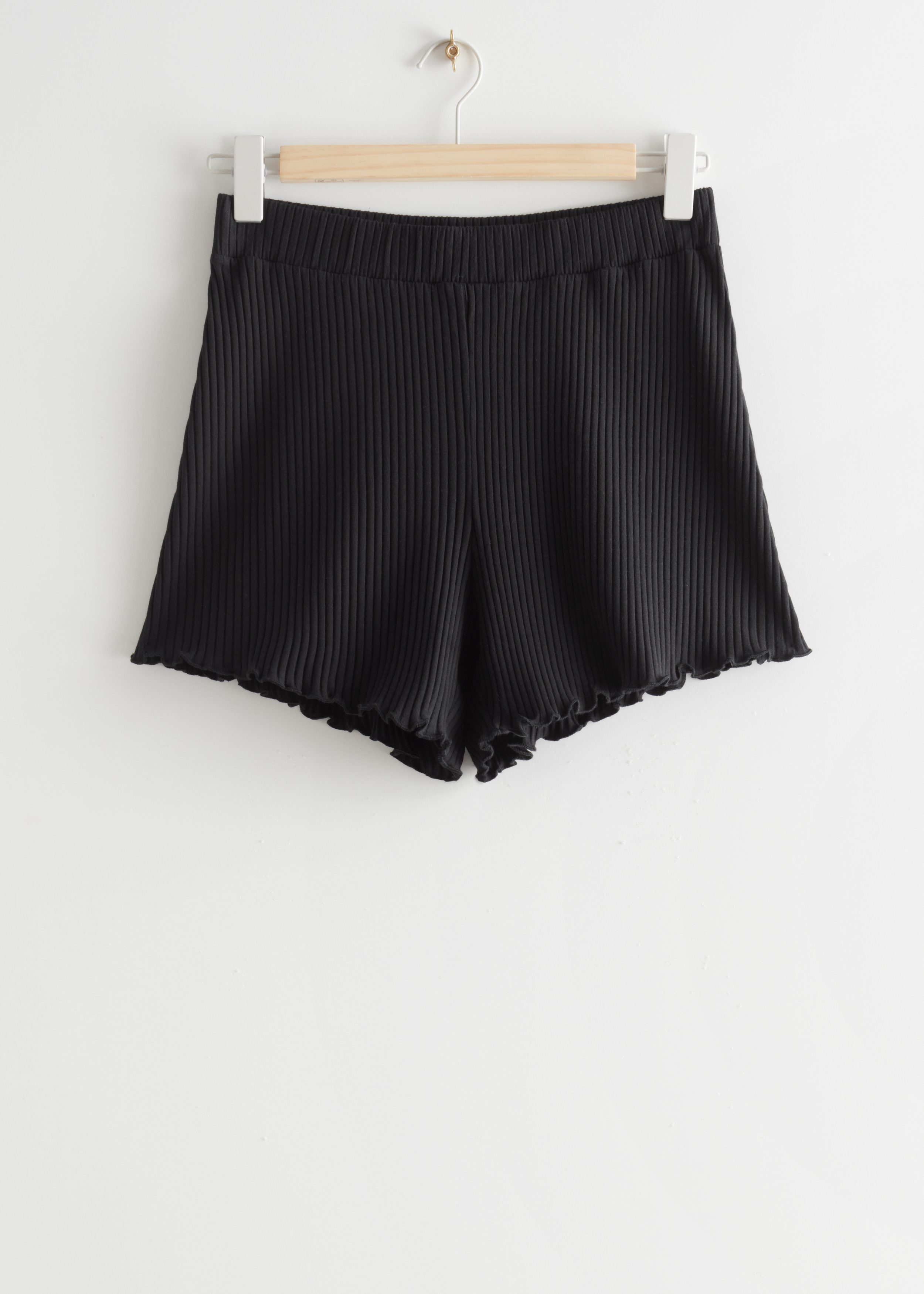 Frilled Rib Shorts - Black - Shorts - & Other Stories BE