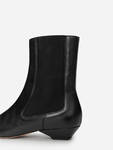 Pointy Leather Boot – Black – Women – ARKET GB